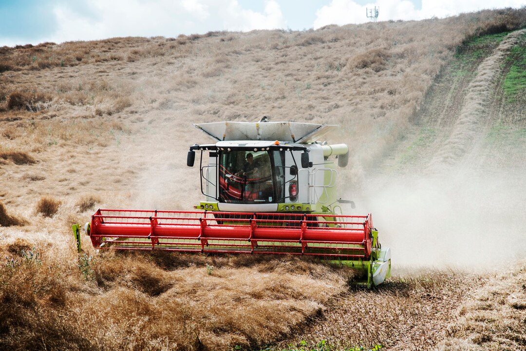The Basics of Using a Harvesting Machine for Your Crops - Farmers ...